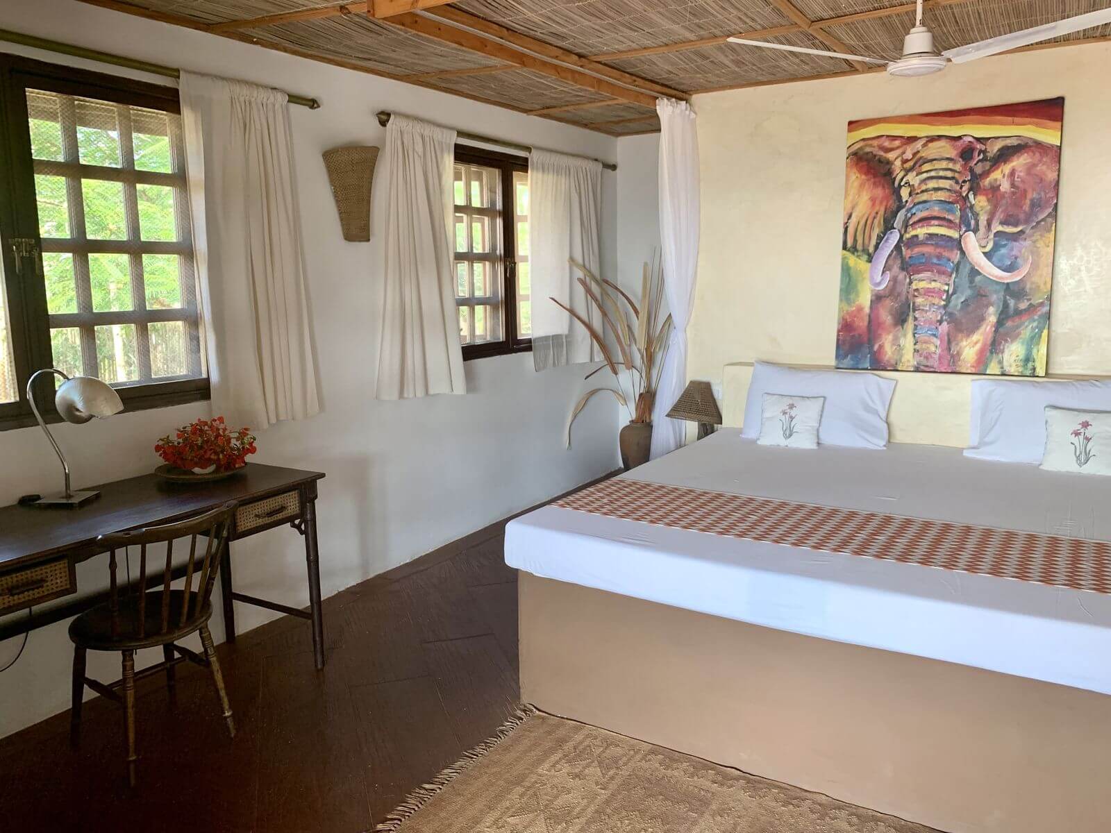 Mandhari Home - Mandhari Lodge